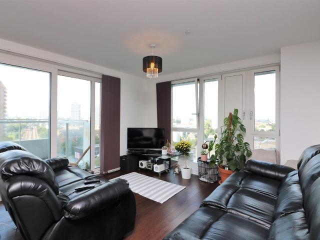Marner Point, 1 Jefferson Plaza E3, 3 bed flat to rent, £3,350 pcm | PrimeLocation