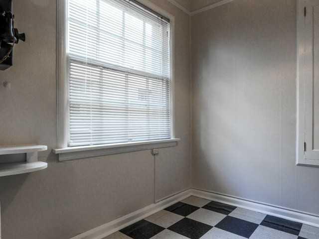 MARQUAM MANOR APARTMENTS MCM03 Studio Apartment for Rent at 3211 Sw 10th Ave, Portland, OR 97239 Homestead