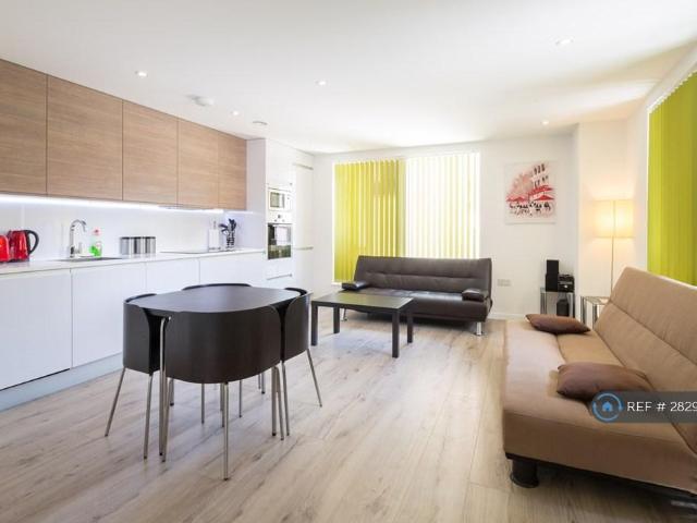 Marque House, Cambridge, CB2 2 bed flat to rent £3,900 pcm £900 pw
