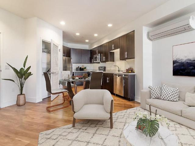 Marquis 2 Bedroom Apartment for Rent at 817 N 10th St, San Jose, CA 95112 Downtown San Jose