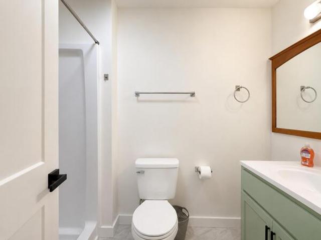 Marrero Home in a quiet neighborhood, close to everything!