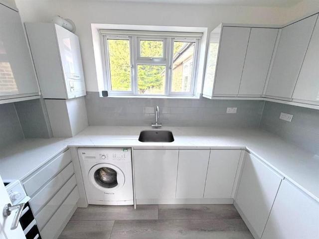 Marriott Road, London 1 bed apartment to rent £1,700 pcm £392 pw