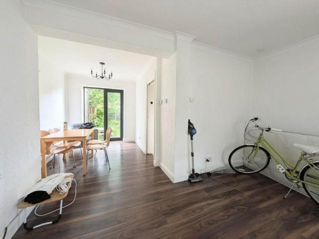 Marriott Road, Stratford, E15 2 bed terraced house to rent £2,100 pcm £485 pw
