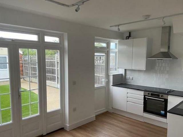 Marrilyne Avenue, Enfield, 3 Bedroom Terraced