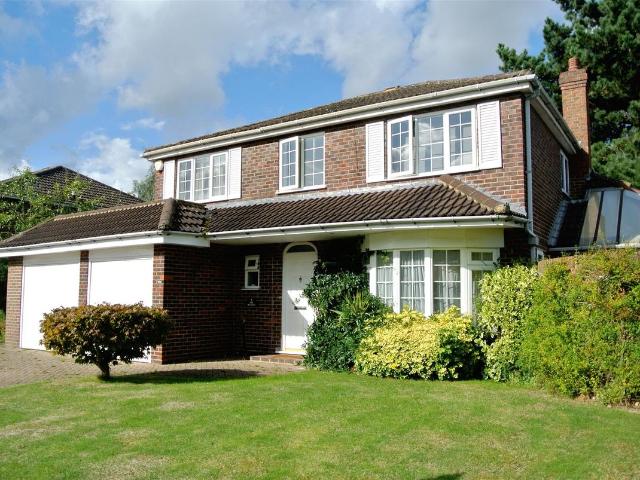 Marrowells, Weybridge KT13, 4 bed detached house to rent, £4,500 pcm | PrimeLocation