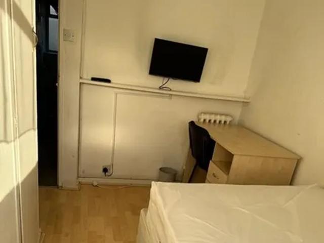 Marryat House, Lupus Street, London, SW1V 4QE, United Kingdom | 4 bed townhouse for rent #167595966 | Rentberry
