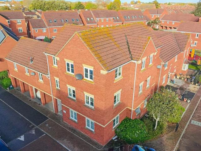 Marsa Way, Bridgwater TA6 2 bed ground floor flat to rent £1,150 pcm £265 pw