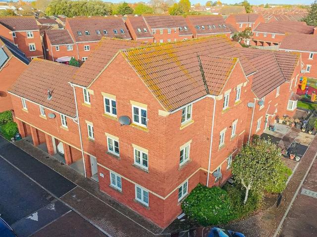 Marsa Way, Bridgwater TA6, 2 bed flat to rent, £1,250 pcm | PrimeLocation