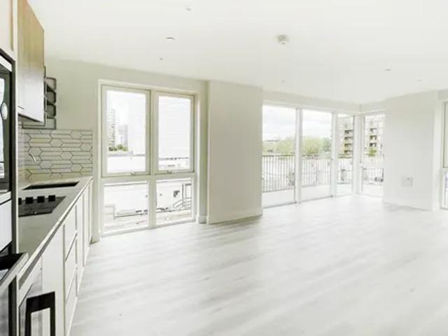 Marsden House, Pegler Square, London, SE3 9GW, United Kingdom | 3 bed apartment for rent #166280883 | Rentberry