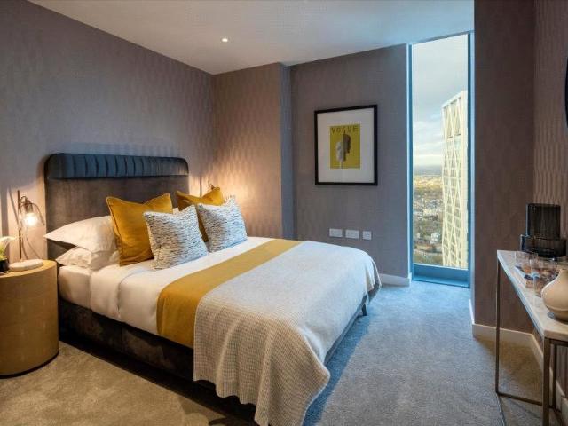 Marsh Wall, Landmark Pinnacle, London E14, 2 bed property to rent, £3,500 pcm | PrimeLocation