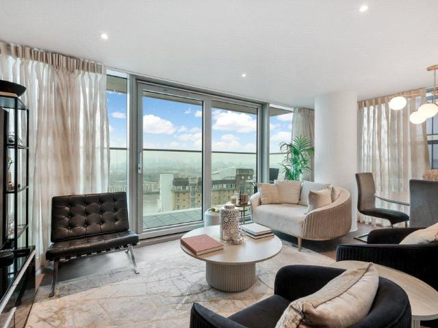 Marsh Wall, London E14, 2 bed flat to rent, £3,500 pcm | PrimeLocation