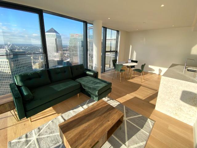 Marsh Wall, London E14, 2 bed flat to rent, £4,500 pcm | PrimeLocation