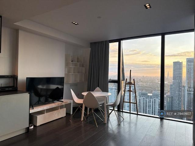 Marsh Wall, London, E14 Studio to rent £2,500 pcm £577 pw