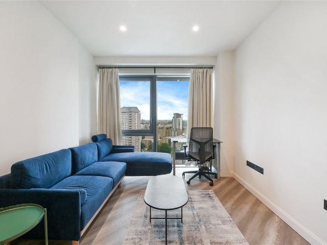 Marsh Wall, London E22, Studio to rent, £2,600 pcm | PrimeLocation
