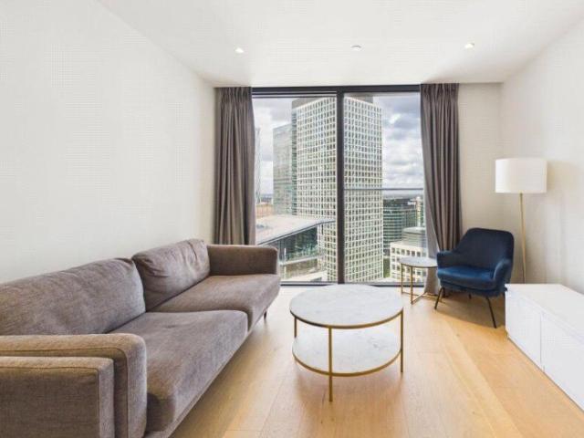 Marsh Wall, South Quay Plaza E14, 1 bed flat to rent, £3,500 pcm | PrimeLocation