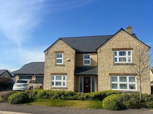 Marsh Furlong, Aston, 5 Bedroom Detached