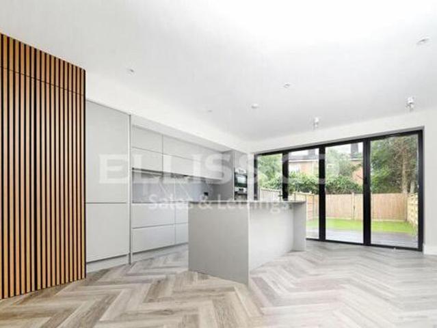Marsh Lane, Brabourne Heights, Mill Hill, 4 Bedroom Terraced