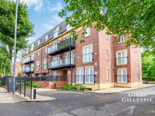 Marsh Road, Pinner HA5, 2 bed flat to rent, £1,900 pcm | PrimeLocation