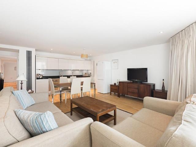 Marshall Building, 3 Hermitage. 3 bed flat to rent £4,983 pcm £1,150 pw