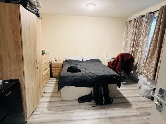 Marshall Close, Hounslow TW4, Room to rent, £899 pcm | PrimeLocation