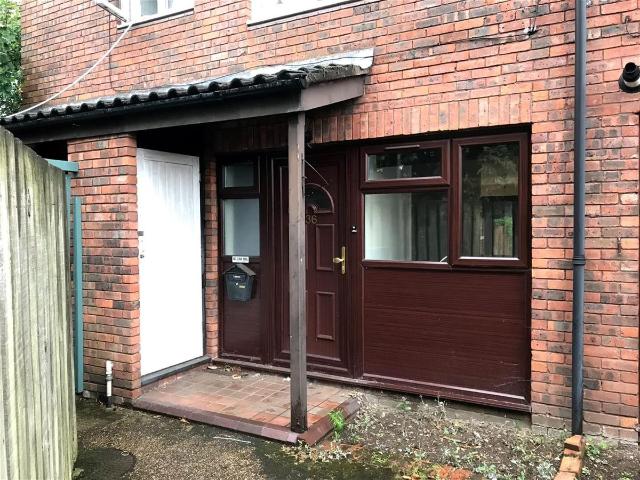 Marshall Drive, Hayes, Middlesex UB4, 1 bed maisonette to rent, £1,700 pcm | PrimeLocation