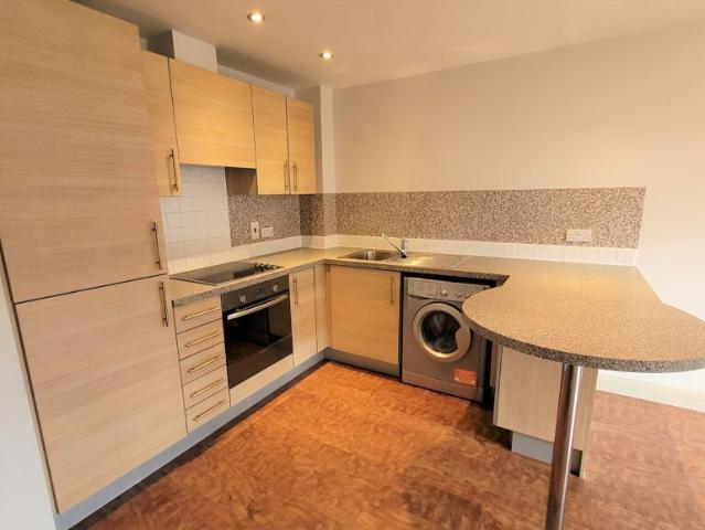 Marshall Road, Banbury, Oxon OX16, 2 bed flat to rent, £1,200 pcm | PrimeLocation