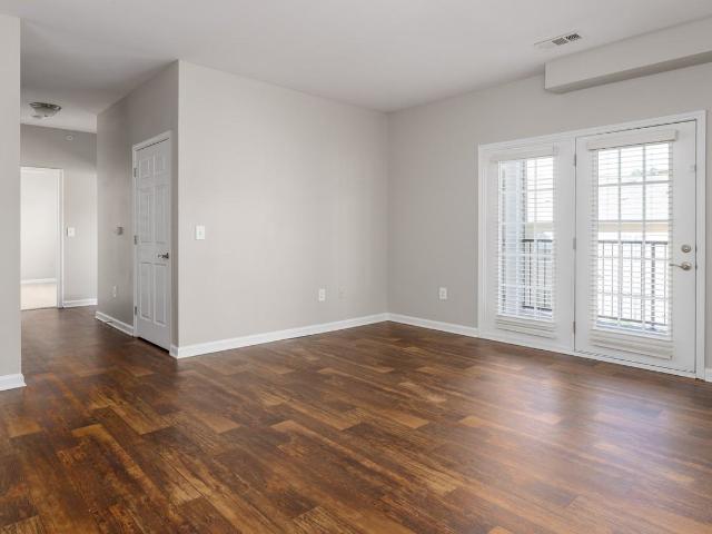 Marshall Square 2 Bedroom Apartment for Rent at 100 Thornton Ct, Greensboro, NC 27407