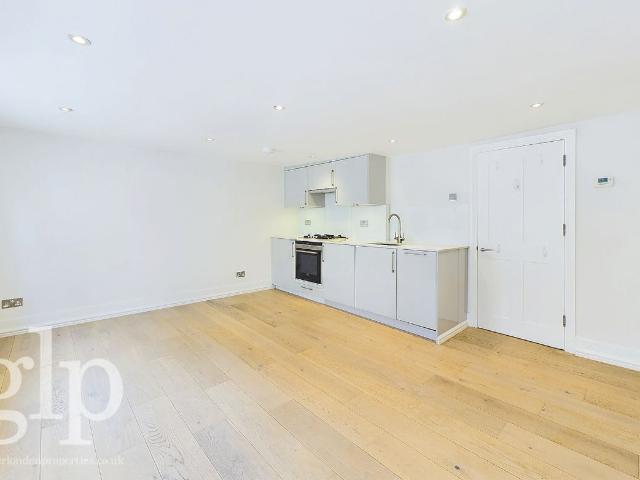 Marshall Street, Soho W1F, Studio to rent, £2,448 pcm | PrimeLocation