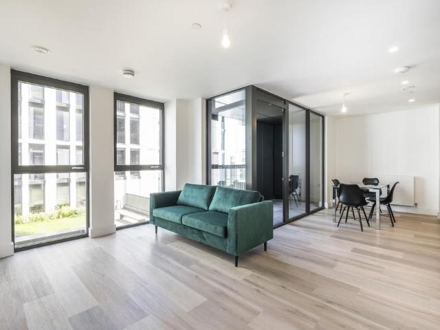 Marshgate Lane, E15 1 bed apartment to rent £2,100 pcm £485 pw