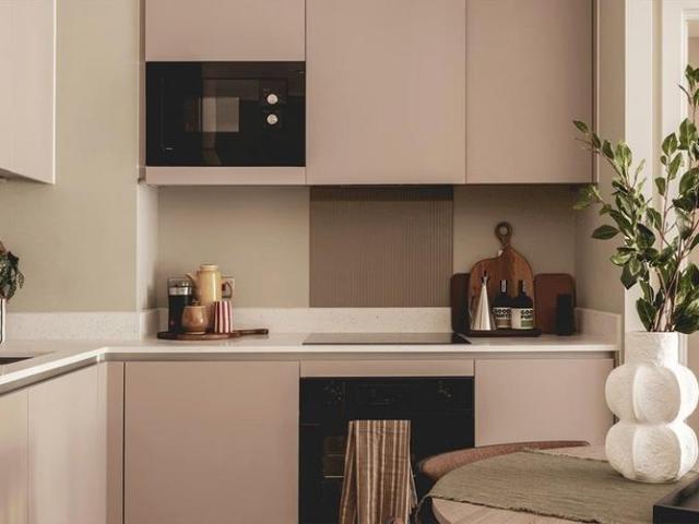 Marshgate Lane, London E15 Studio to rent £2,335 pcm £539 pw