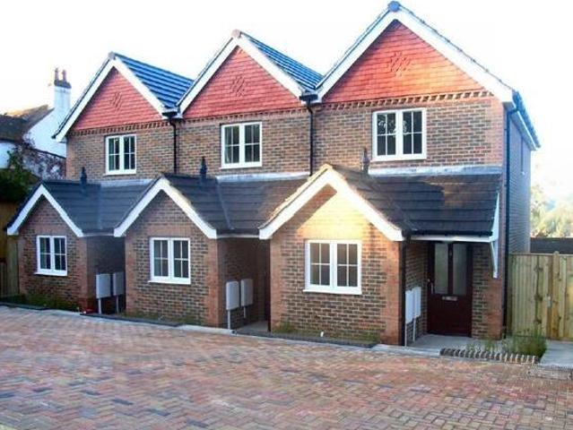 Marshlands Lane, Heathfield, 2 Bedroom Semi detached