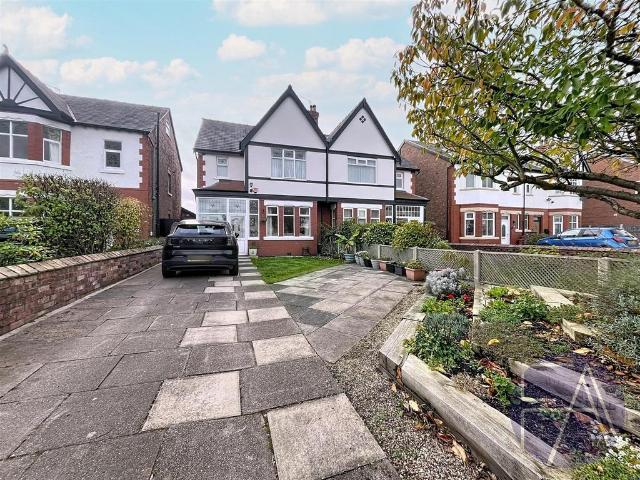 Marshside Road, Southport PR9 4 bed house to rent £34,667 pcm £8,000 pw