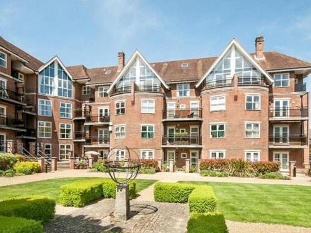 Marston Gate, Winchester, 3 Bedroom Apartment