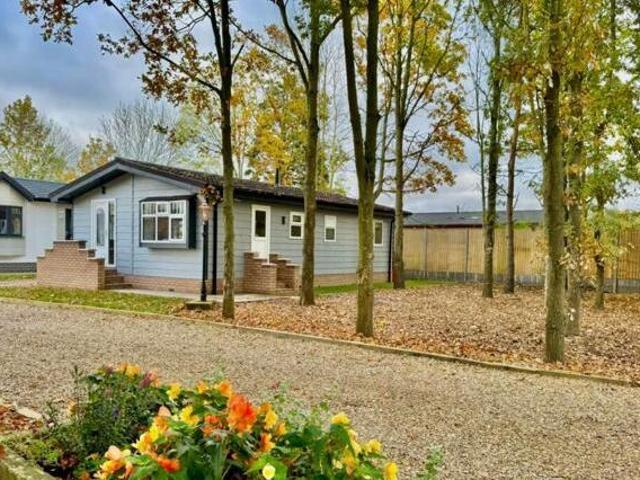 Marston, Grantham, 2 Bedroom Park