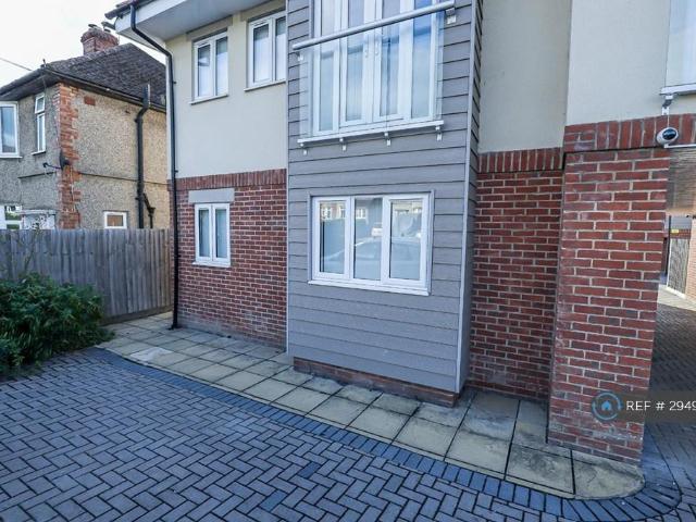 Marston Road, Oxford, OX3 3 bed flat to rent £2,700 pcm £623 pw