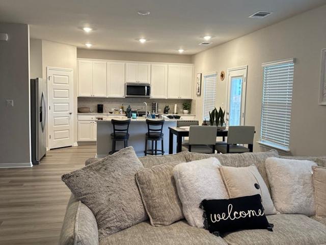 Master bed room, walk in closet Georgetown