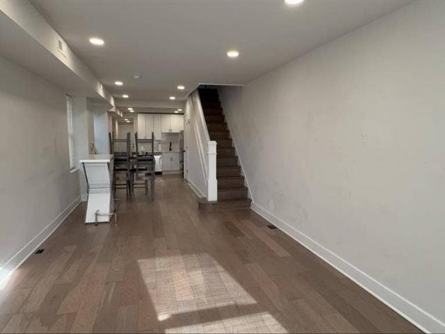 Master Bedroom w/ Private Bath