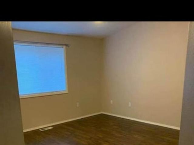 Master Bedroom w/ Private Bathroom