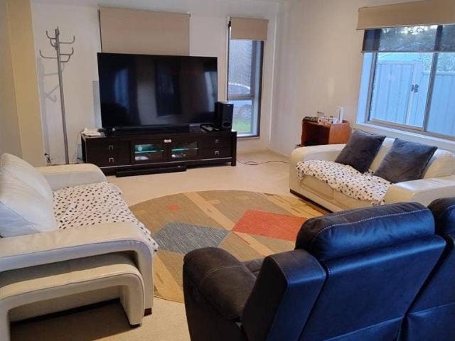 Master Bedroom with Ensuite + AC