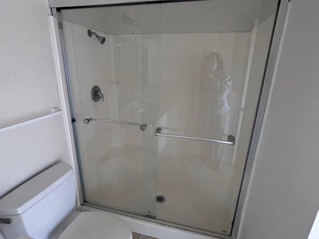 Master Bedroom w/Private Bathroom