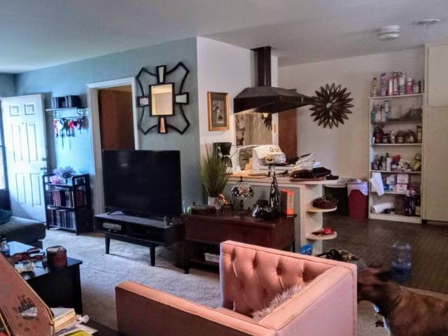 Master bedroom all bills paid 10min from downtown
