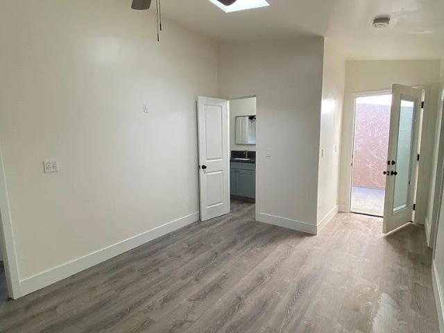 Master bedroom and Studio Available Clairemont