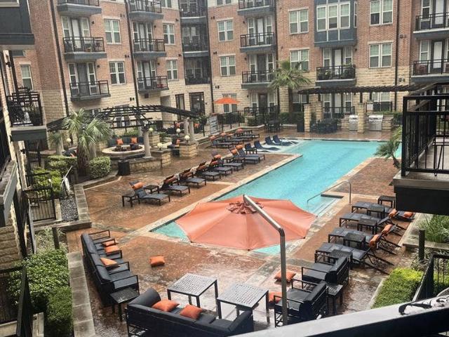 Master bedroom available 2bd/2bth
