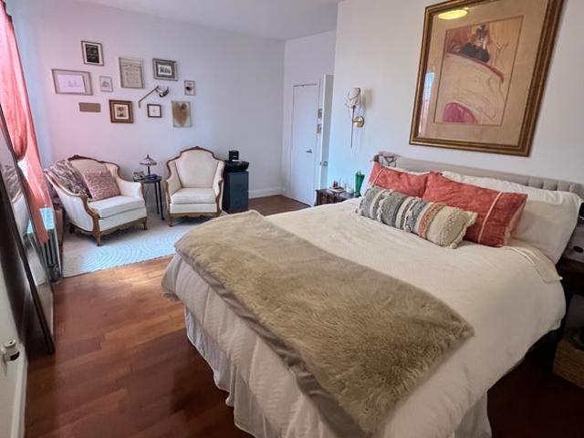 MASTER BEDROOM • MAY AUG • $1600 + UTILITIES