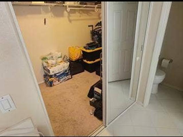 Master bedroom for rent