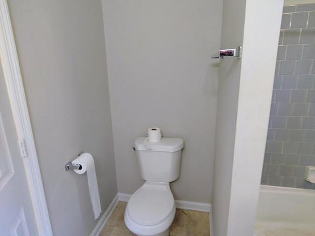 Master bedroom for rent