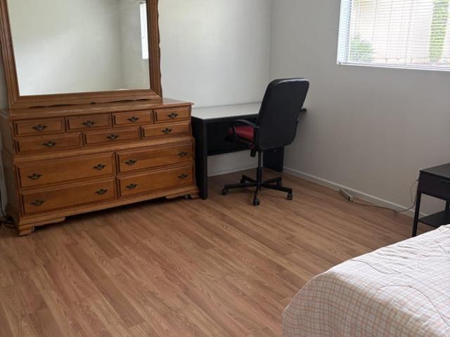 Master bedroom for rent