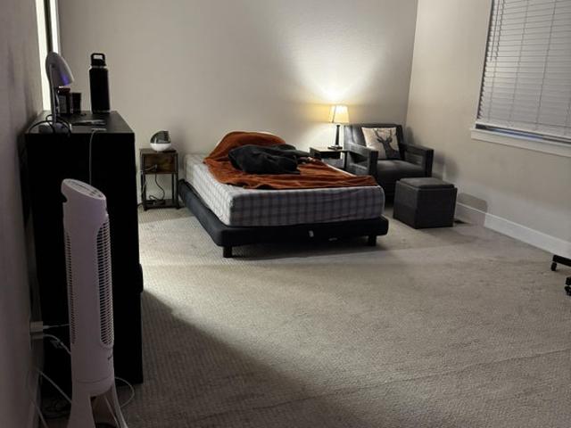 Master bedroom for rent