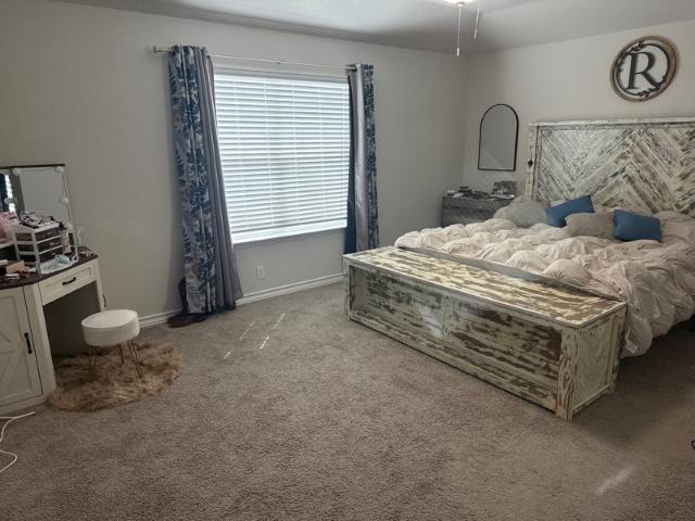 Master bedroom for rent