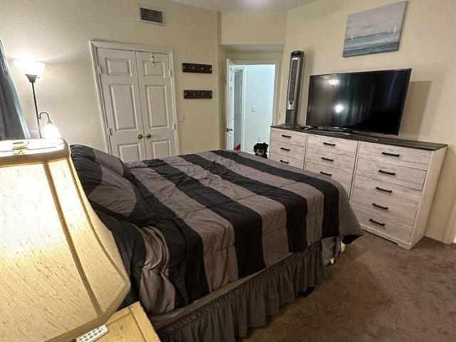 Master bedroom for rent Jan 1